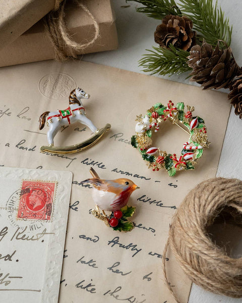 Bill Skinner Brooch - Christmas Mouse Wreath – Unbound